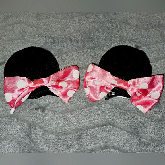 Disney | Accessories | Minnie Mouse Ear Clips | Poshmark